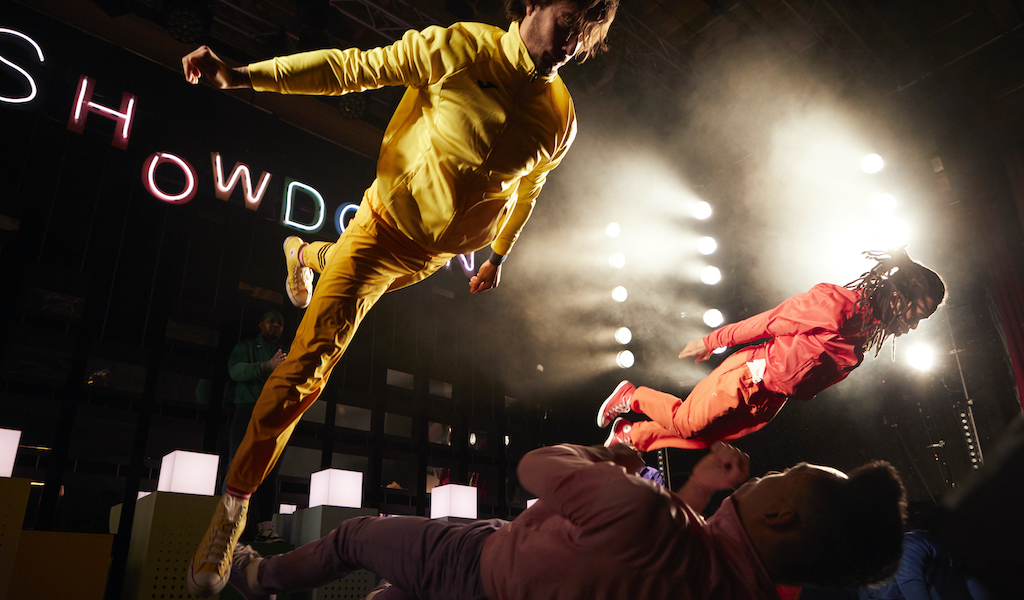 Weltpremiere im Chamäleon Berlin: Showdown der britischen Kompanie Upswing - Nachrichten aus ...